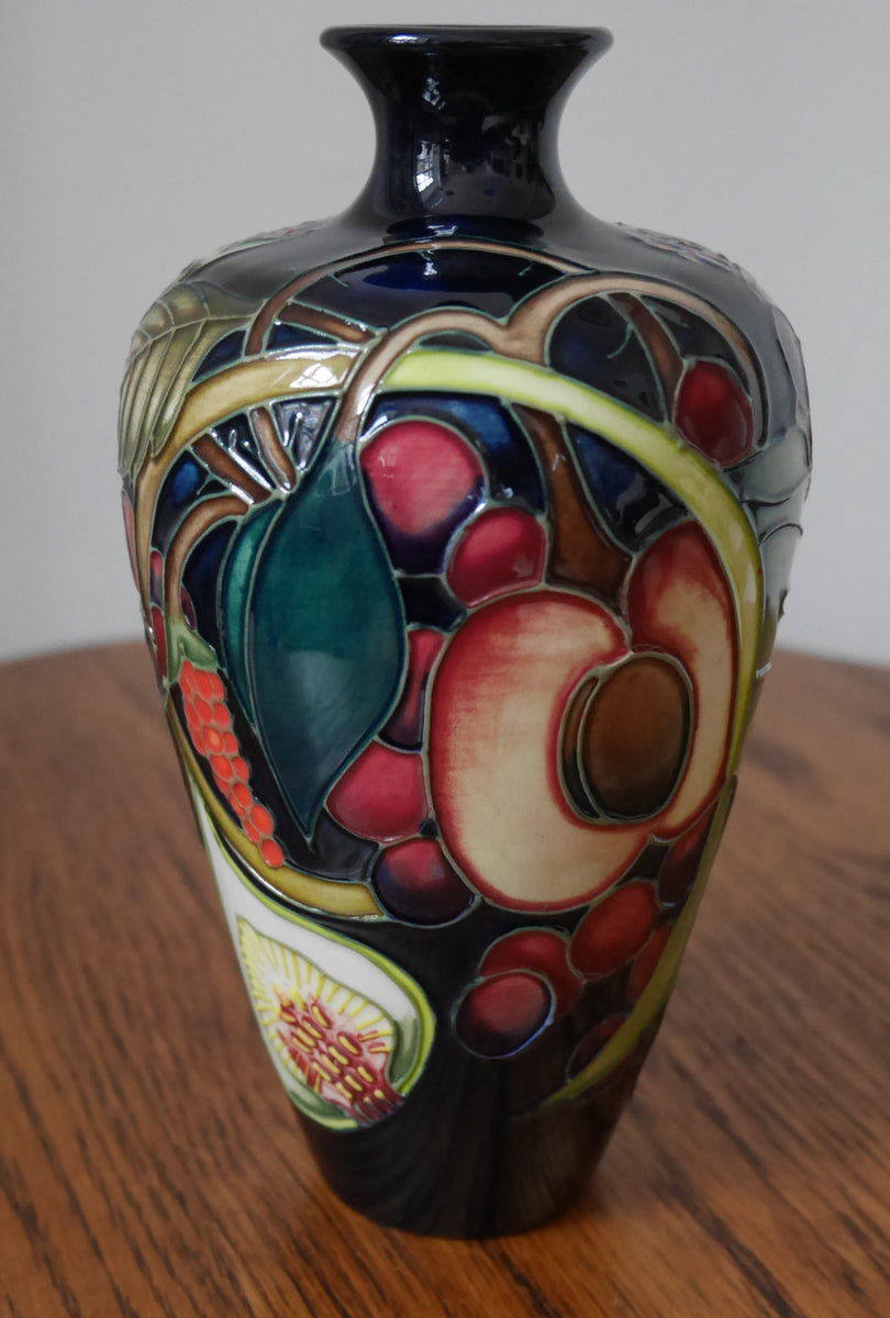 Moorcroft “Queens Choice” Vase – BeechmountAntiques